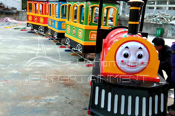 Children’s Ride on Train With Track | Occasion | Commercial | Profit